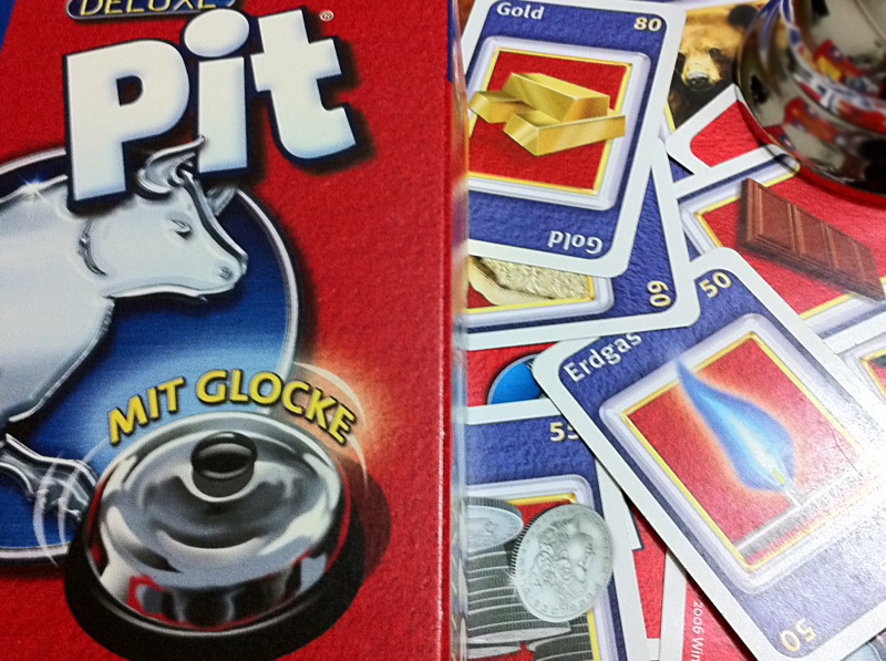 ピット（デラックス版） レビュー Deluxe Pit | 女神たちのボードゲーム言いたい放題（レビュー）